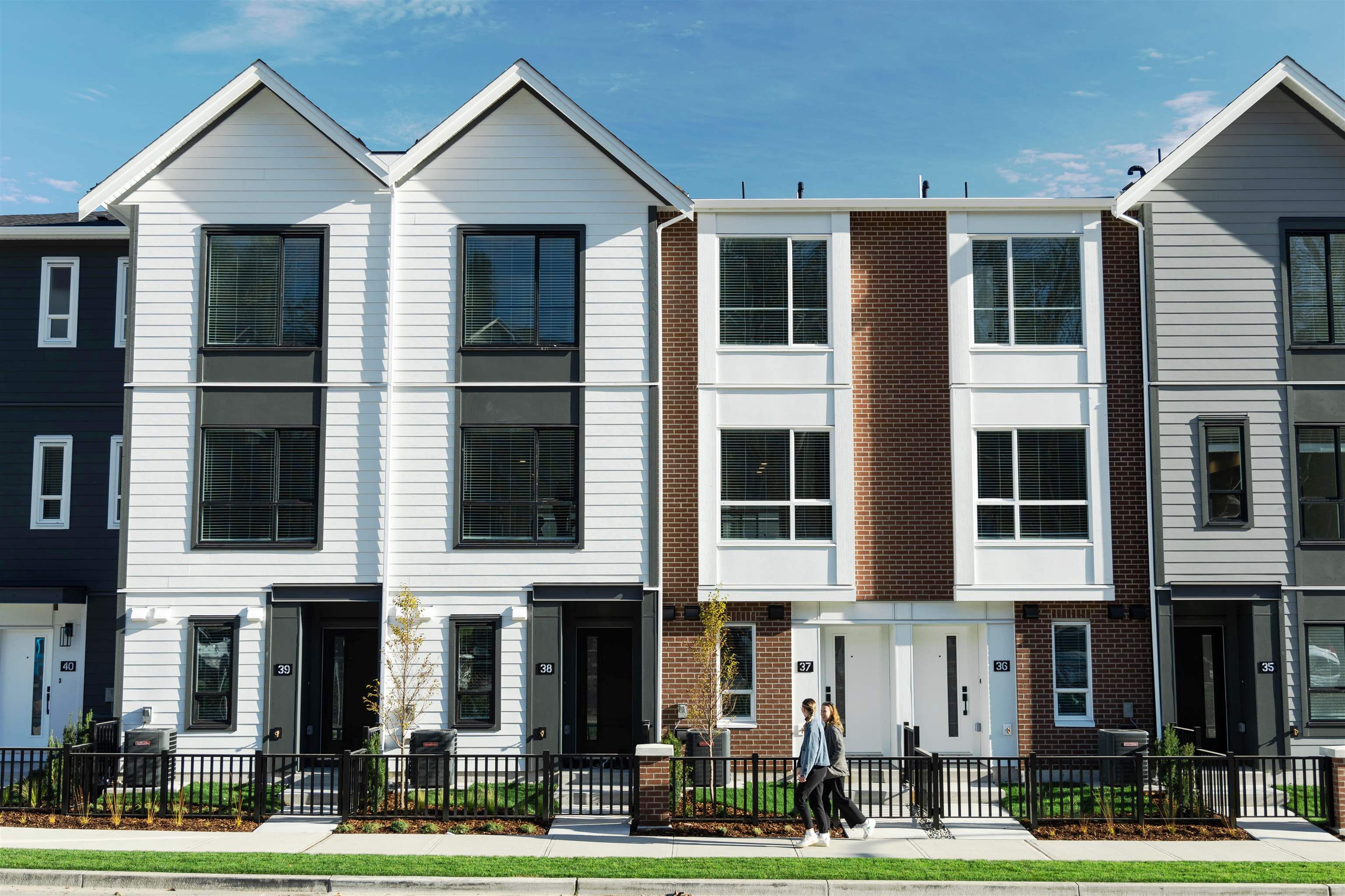 62 - 2886 MONTROSE AVENUE, Abbotsford, British Columbia A9A9A9 For Sale ...