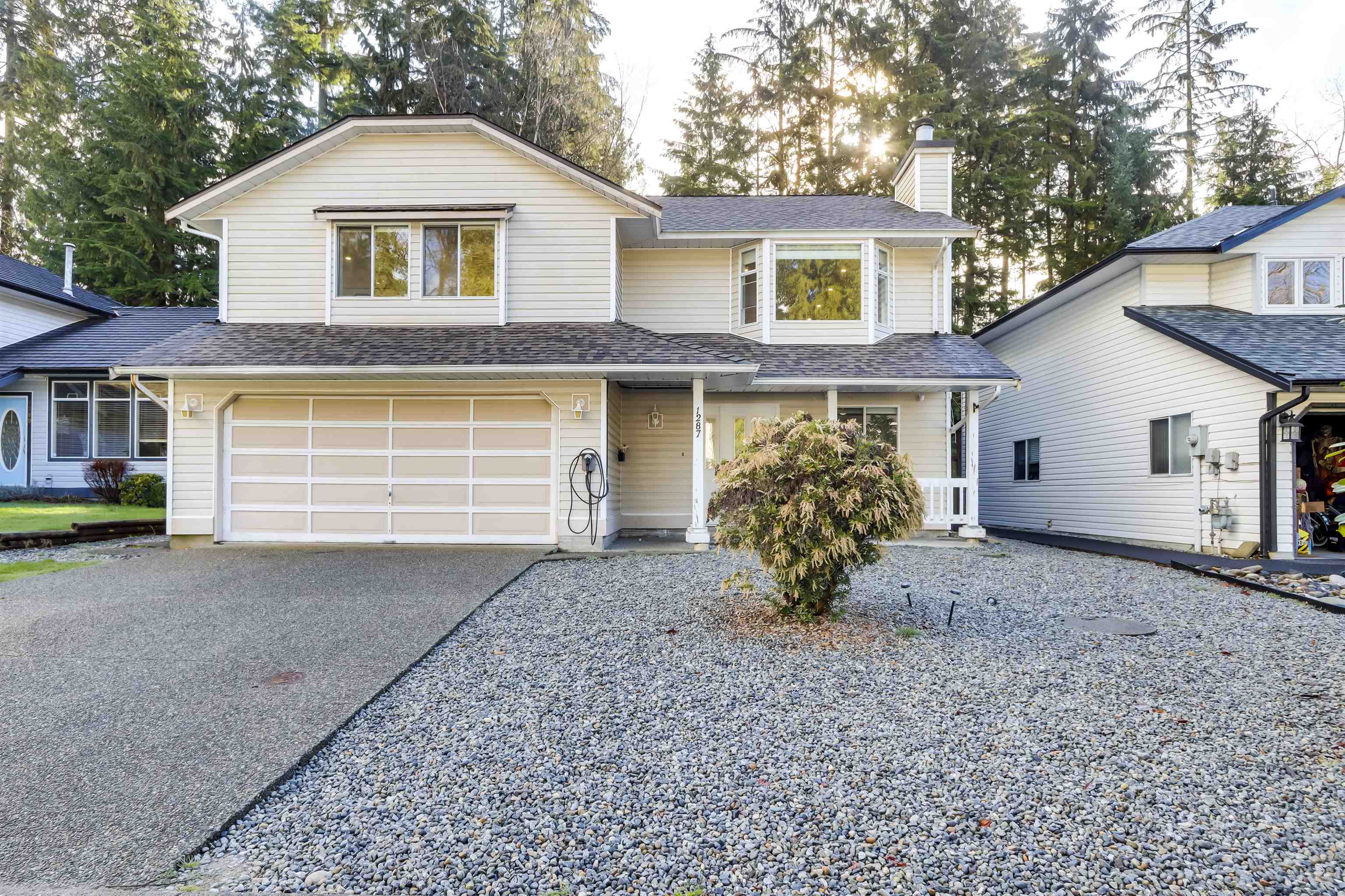 1287 White Pine Place, Coquitlam, British Columbia V3B6Y5 Sold History ...