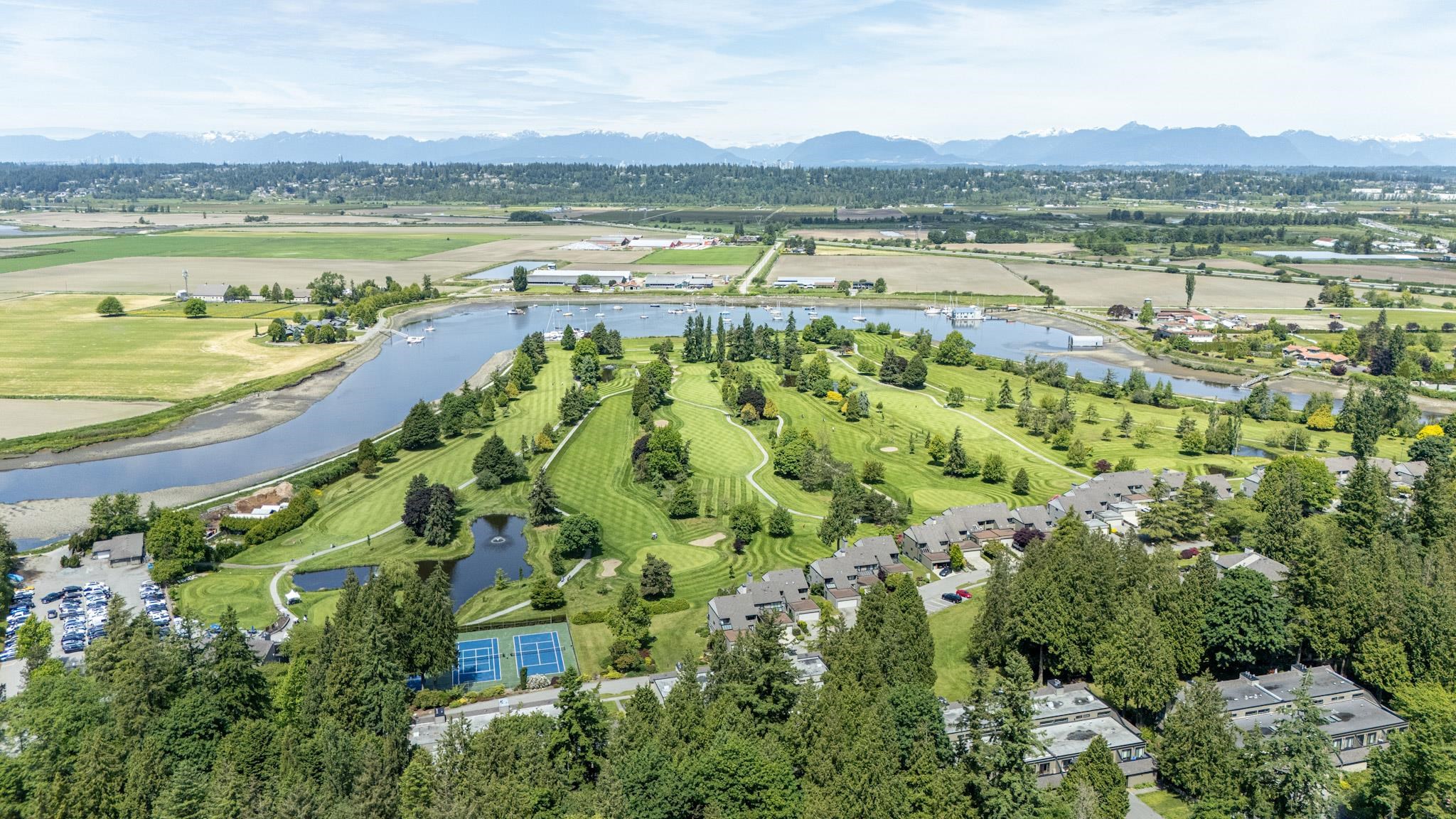 10 - 14085 Nico Wynd Place, Surrey, British Columbia V4P1J2 For Sale ...