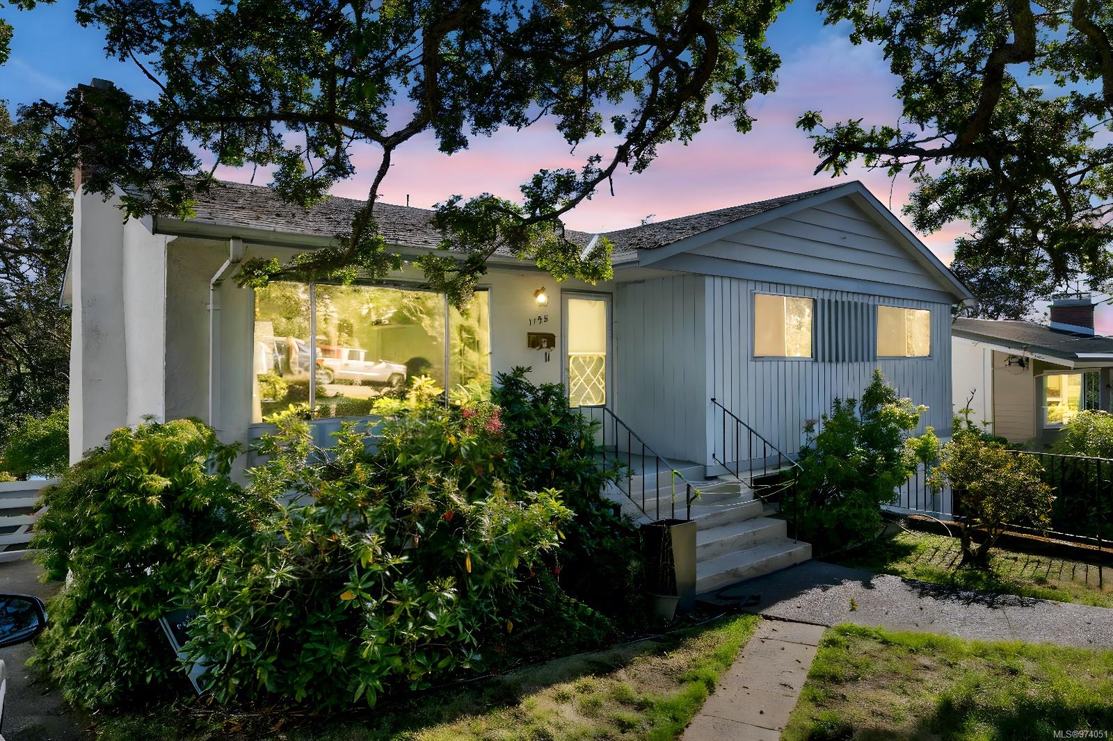 1195 Tolmie Ave, Victoria, British Columbia V8X2H7 Sold History ...